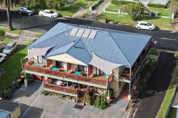 Anchors Aweigh - Adult Guests Only - South Coast
