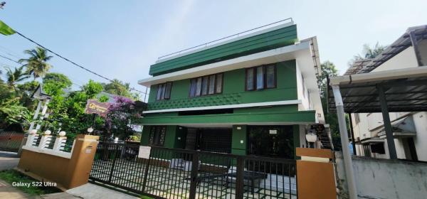 Dreamers Lounge - Thrissur