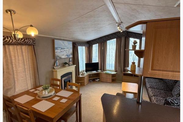 2-bed Caravan Sleeps 6 W Parking No Pass Needed - Abergele