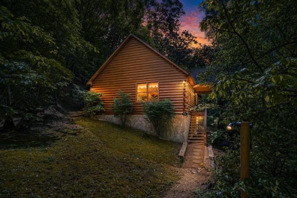 Er37 - Hi-bear-nate Great Location,,close To Town Cabin - Pigeon Forge, TN