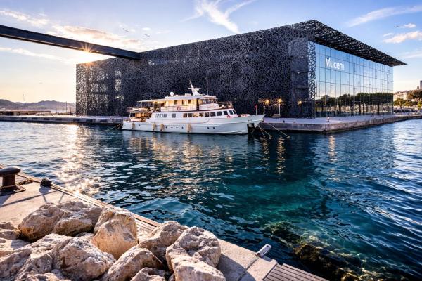 Yacht Vintage D'exception Privatisé Au Vieux-port De Marseille - Îles du Frioul