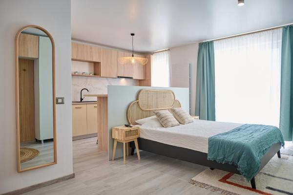 Studio Roxys Retreat In Nord10 By Alezzi - Pool N Playground - Constanța