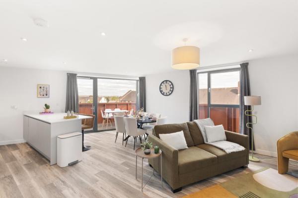 Luxury Wembley 2 Bed Flat - Sleeps 9 - Harrow