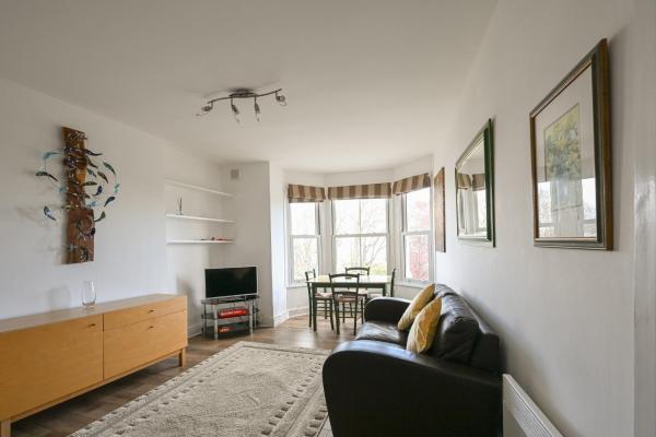 Swiss House Seaview Apartment Close To Pier & Town - Swanage
