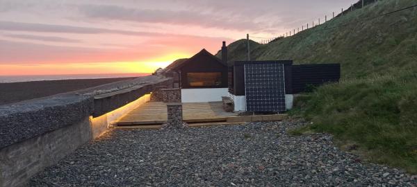 Shoreside Beach House Nethertown Sleeps 4 - Saint Bees