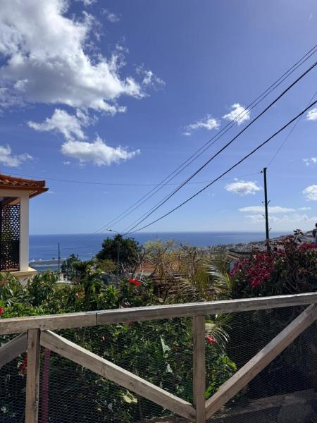 Vila Marize Cozy Family Home W A View Of The Atlantic - Funchal