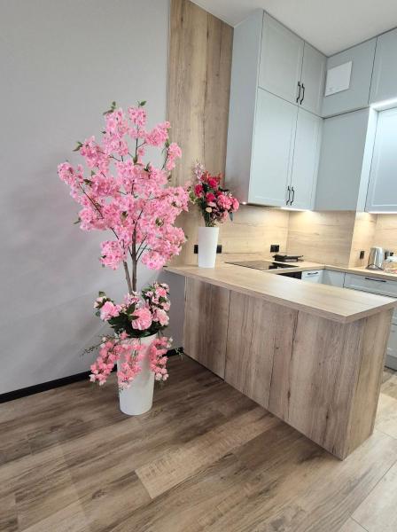 Towarowa Sakura Apartment, Free Parking, Air-conditioning, Self Check-in 24h - Poznań