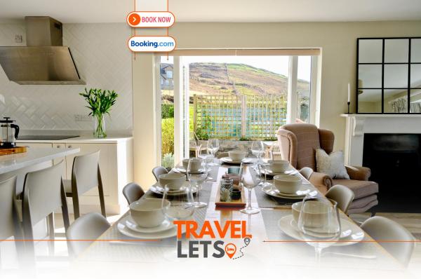 5 Bedroom House By Travel Lets Holiday Homes Downings With Sea & Mountain View - Dunfanaghy