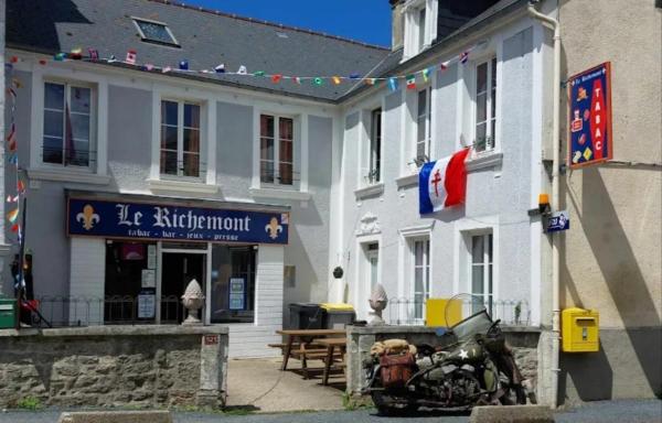 Gite Pour 6 Ou Chambre Pour 2 à Formigny - Grandcamp-Maisy
