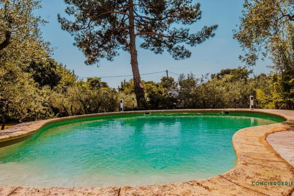 Soleil, Cigales & Piscine Dans Les Hauts De Nîmes - Nîmes