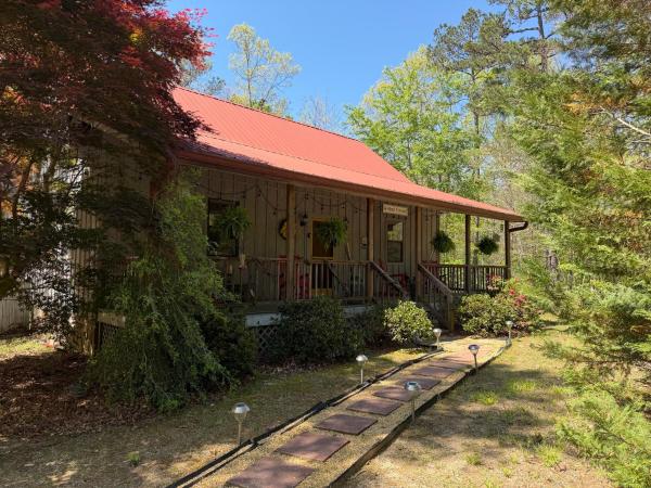 Nature Oasis - Hot Tub & Fire Pit - Near Fish Pond - Mentone, AL