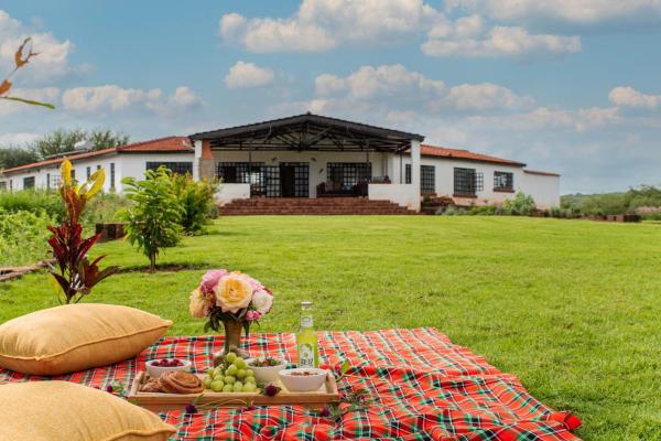 Off-grid Mt Kilimanjaro Family Retreat In Namanga - Kenya
