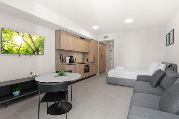 Downtown Studio 1409 With City Views Rooftop Pool Hosted By Marba Group - Hialeah, FL