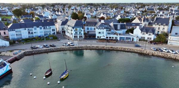 Logis Hotel Du Port - Bénodet