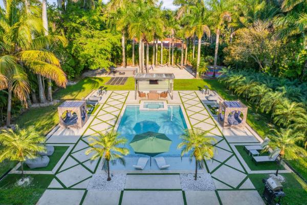 Moroccan Style Villa By Glam Homes - Miami Beach, FL