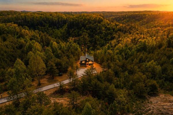 Sweet Rock Cabin - Romantic Sauna Views Hot Tub - Kentucky