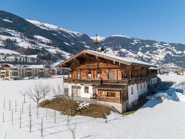 Blick Zum Mayrhofen - Mayrhofen