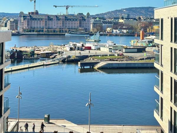 Best Location 3 Bedrooms Modern Apartment Sauna, Balcony, Elevator, And Easy Access To City Center - Oslo