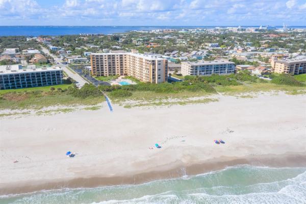 Canaveral Towers - Oceanfront Condos With Pool And Mini Golf By Port Canaveral - Cocoa Beach - Florida