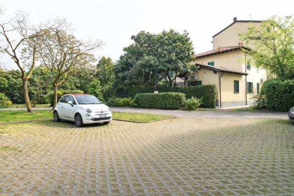 Navigli House-private Garden -Quiet Oasis-sleeps 5 - Milan
