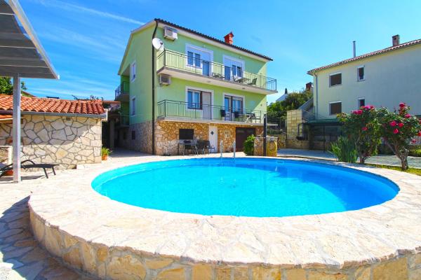 Apartments Ivanka 1056 - Pola