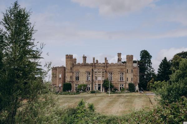 Cave Castle Hotel - Great Britain