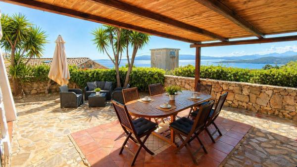 Bear Heaven Sunrise Rooms - Palau