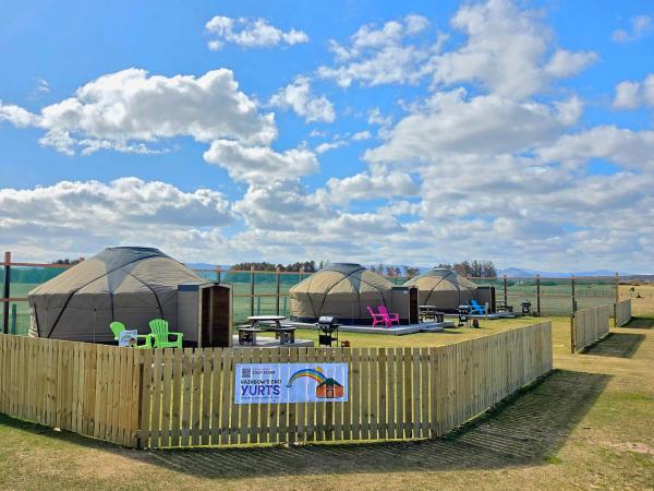 Rainbow's End Yurts - Dornoch