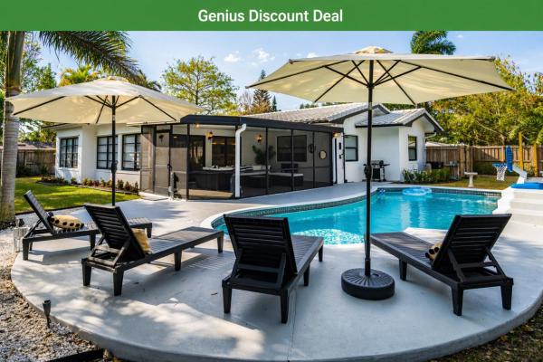 Renovated Villa With Heated Pool & Arcade, 5 Min To Pompano Beach - Deerfield Beach, FL