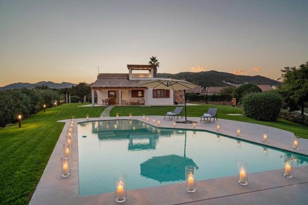 Villa Vannì, 500 Meters From The Sea, Sea View, Swimming Pool - Budoni
