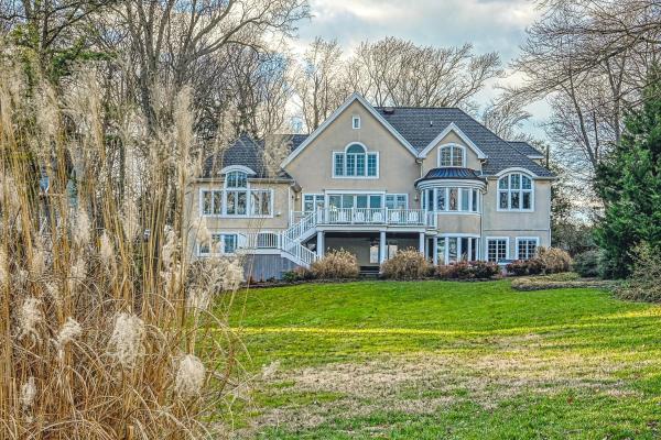 Beautiful Waterfront Home On The Chesapeake Bay With Private Dock & Beach Access - Annapolis, MD
