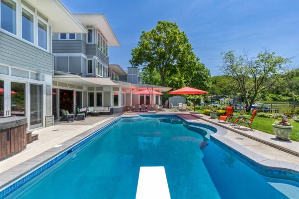 Lakefront Home With Private Pool, Hot Tub, Outdoor Space, Central Ac, & Wd - Annapolis, MD