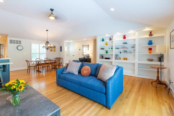 Spacious Home With An Outdoor Pool, Screened Porch, Washer Dryer & Central Ac - Maryland