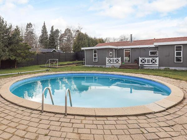 Pool House With Petanque Court - Denmark