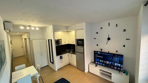 Moderno Apartamento Con Parking,tarrassa, Barcelona - Terrassa
