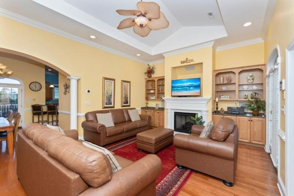 Luxury Beach Condo With Pool And 2 Min To Beach - Myrtle Beach, SC