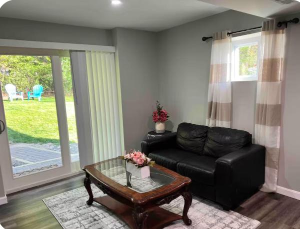 Entire Beautiful Guest Two Bedroom With Own Entrance Along Routes 3, 495 & 95 - Chelmsford, MA