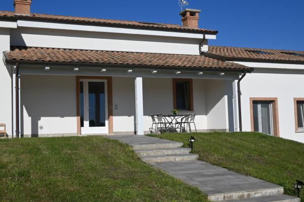 Se252 - Montemarciano, Bilocale Rinnovato Con Giardino - Falconara Marittima