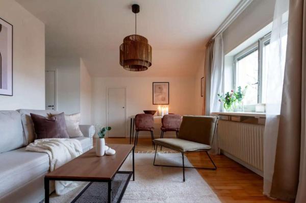 Bright 1br Apartment With Balcony 20min To City - Stockholm