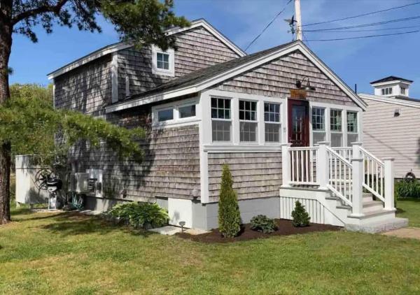 The Sandpiper Cottage At Goose Rocks Beach - Kennebunkport, ME
