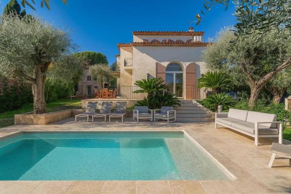 Private Villa With Pool For 10 Guests In Cannes-mougins - Grasse