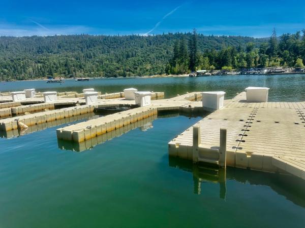 Wishon Cabin - Boat Slip - Bbq, Sleeps 14, Dogs Ok - Bass Lake, CA