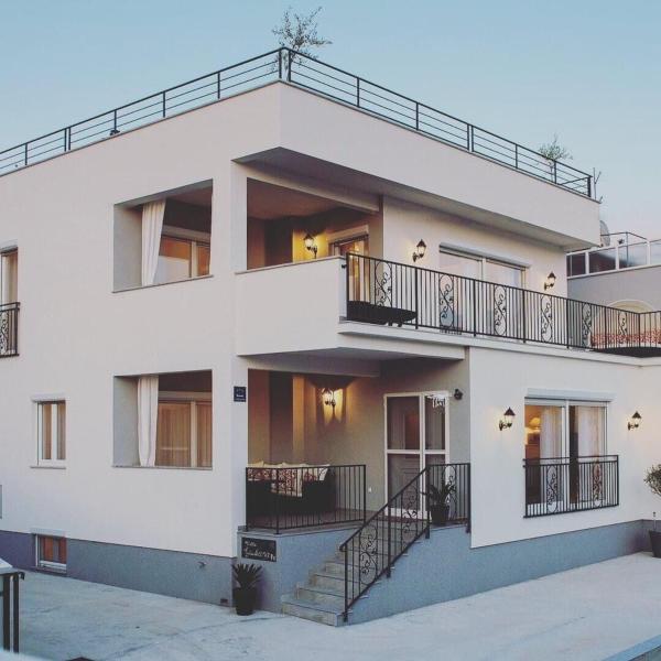 Apartments Guliana Tisno - Pirovac