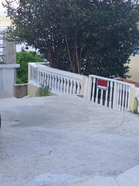 Yellow Leaf Suite - U.S. Virgin Islands