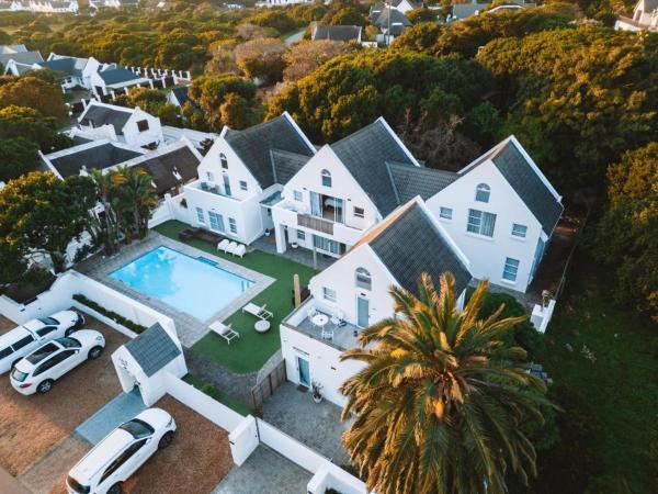 Adrift Guesthouse - Saint Francis Bay