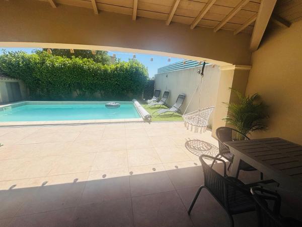 Villa Pour 10 Personnes Proche Avignon - Avignone