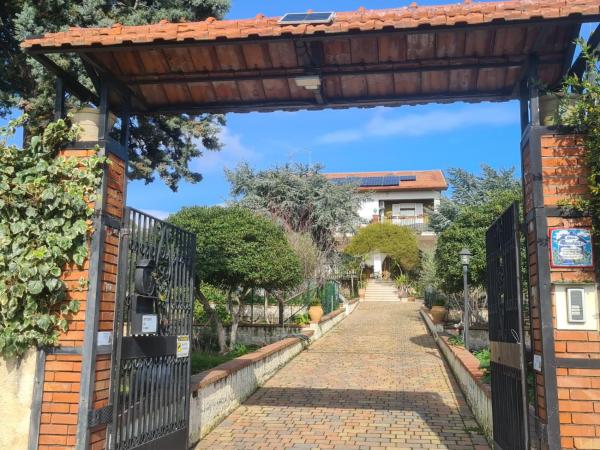 Casa Marchese Etna Con Giardino E Piscina A 2 Passi Da Nicolosi - Pedara
