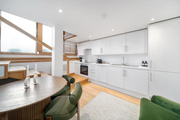 Modern Split-level One Bedroom Apartment In Fulham Sleeps 3 - Chelsea
