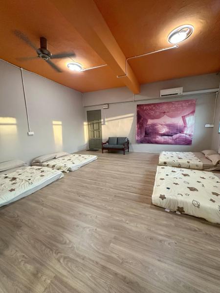 Baby Devil Studio 8 Pax Homestay - Sibu