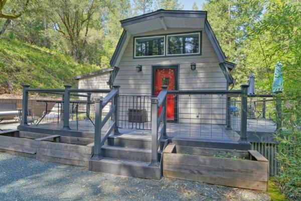 Charming Property With 2 Cabins And Private Creek All To Yourself - Placerville, CA